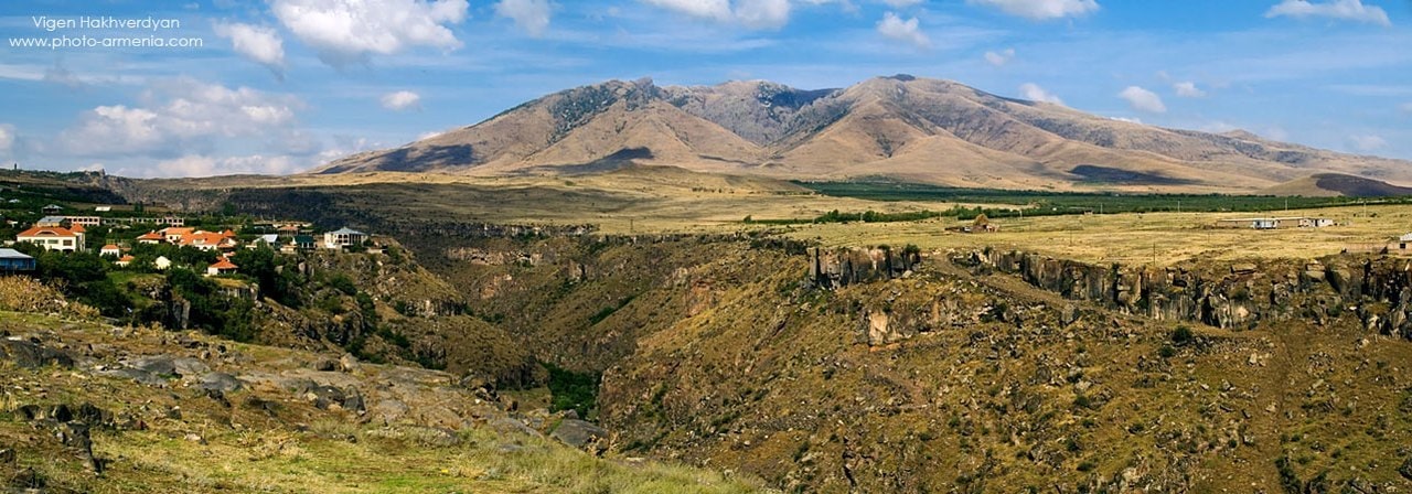 Arai Ler - Mount Ara of the Beautiful - Art-A-Tsolum